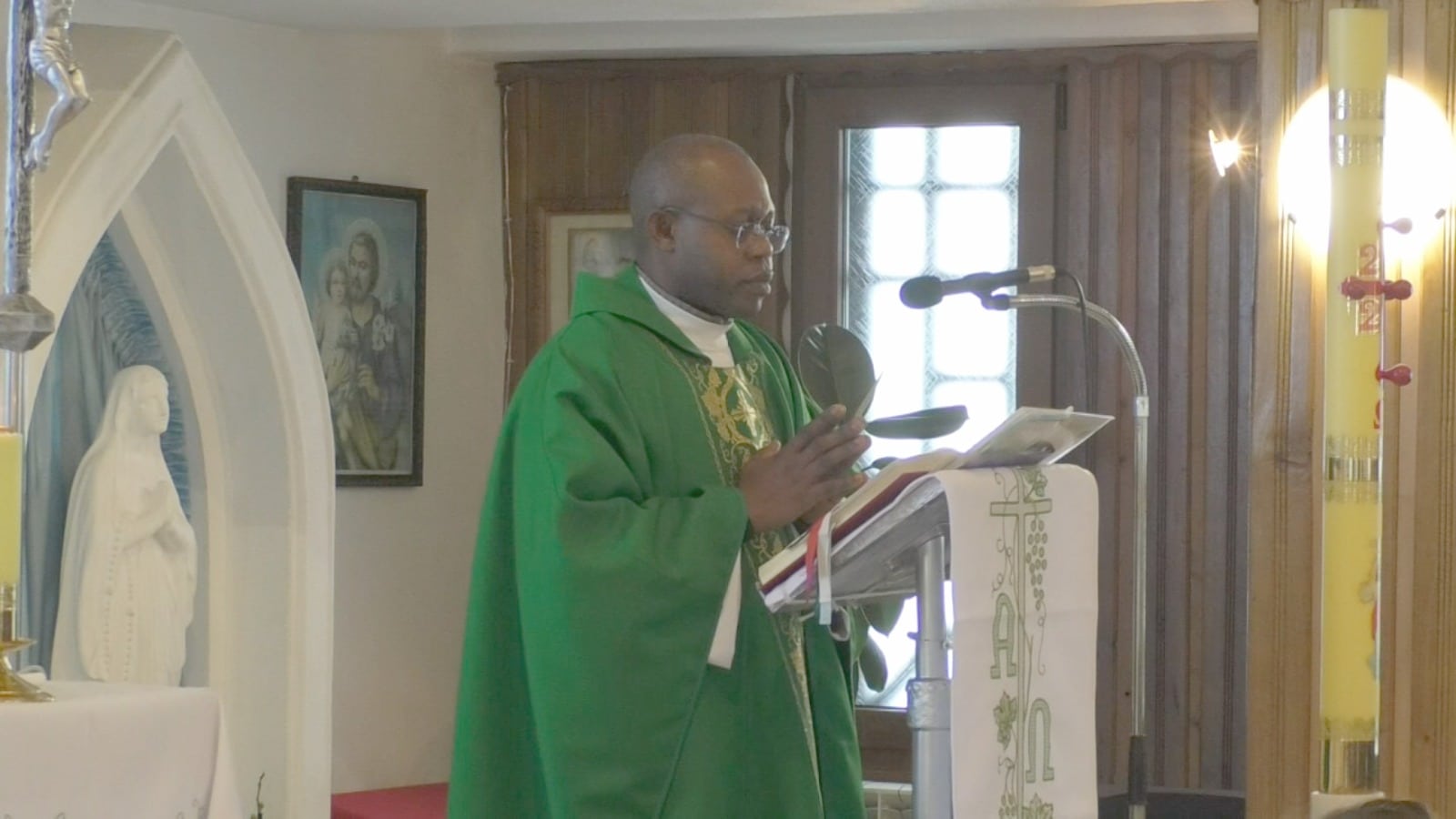 NewsPascani.com Pașcani, Târgu Frumos, Iași - Ultima Sf Liturghie a ...