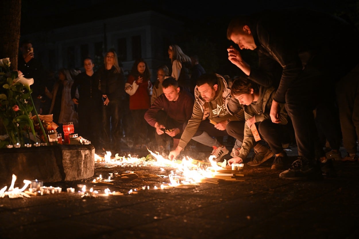 NewsPascani.com Pașcani, Târgu Frumos, Iași - Serbia: Trei adolescenţi ...