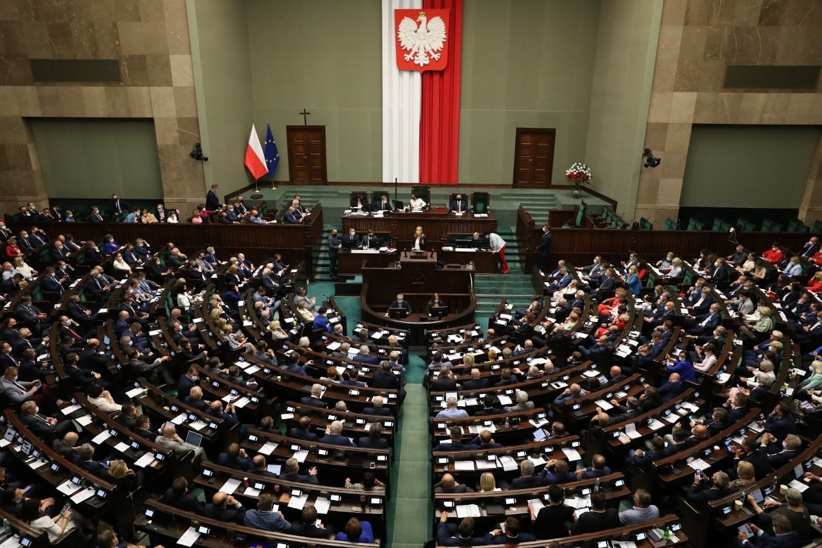 NewsPascani.com Pașcani, Târgu Frumos, Iași - Parlamentul din Polonia a ...