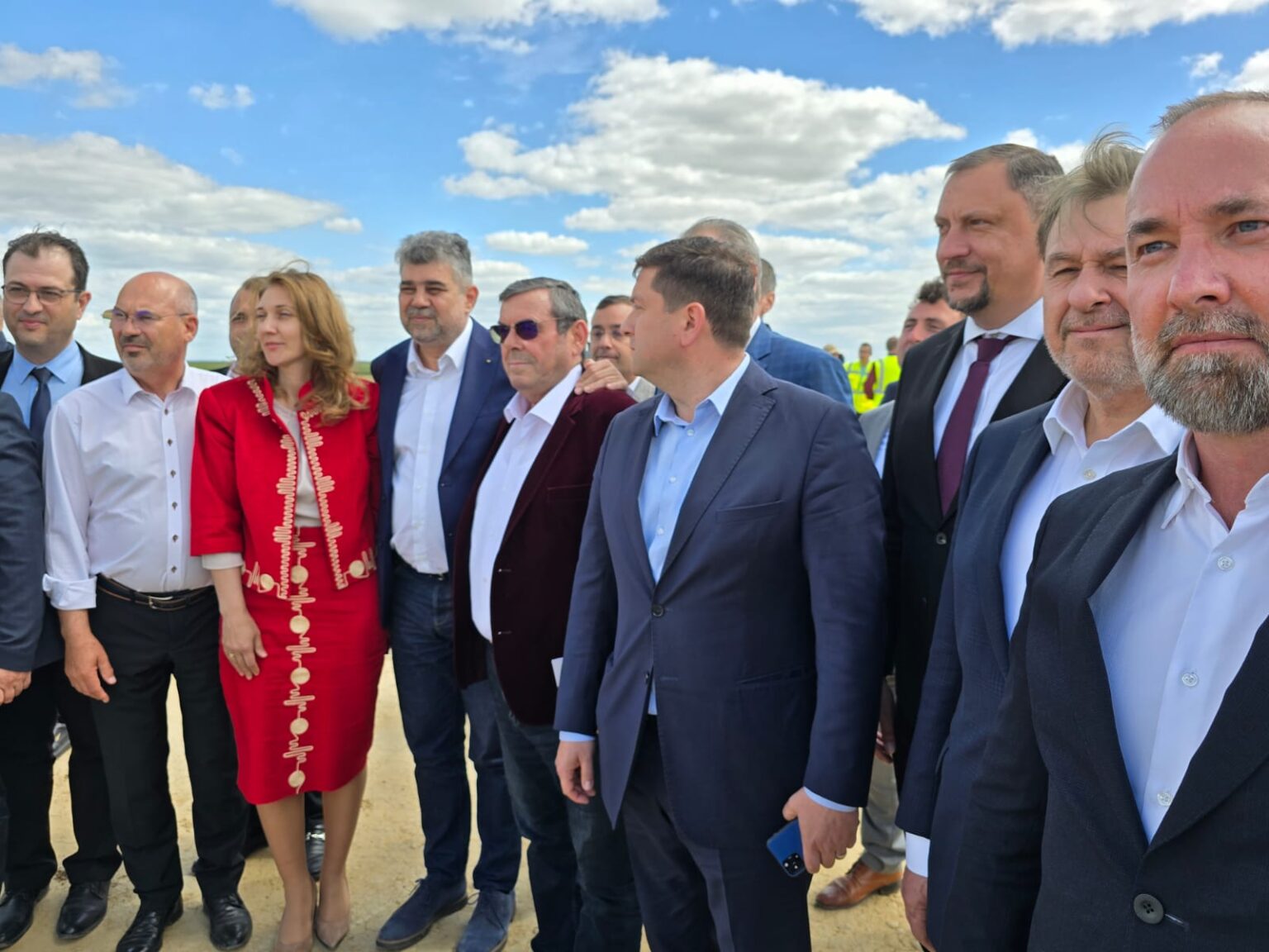 NewsPascani.com Pașcani, Târgu Frumos, Iași - Premierul Marcel Ciolacu ...