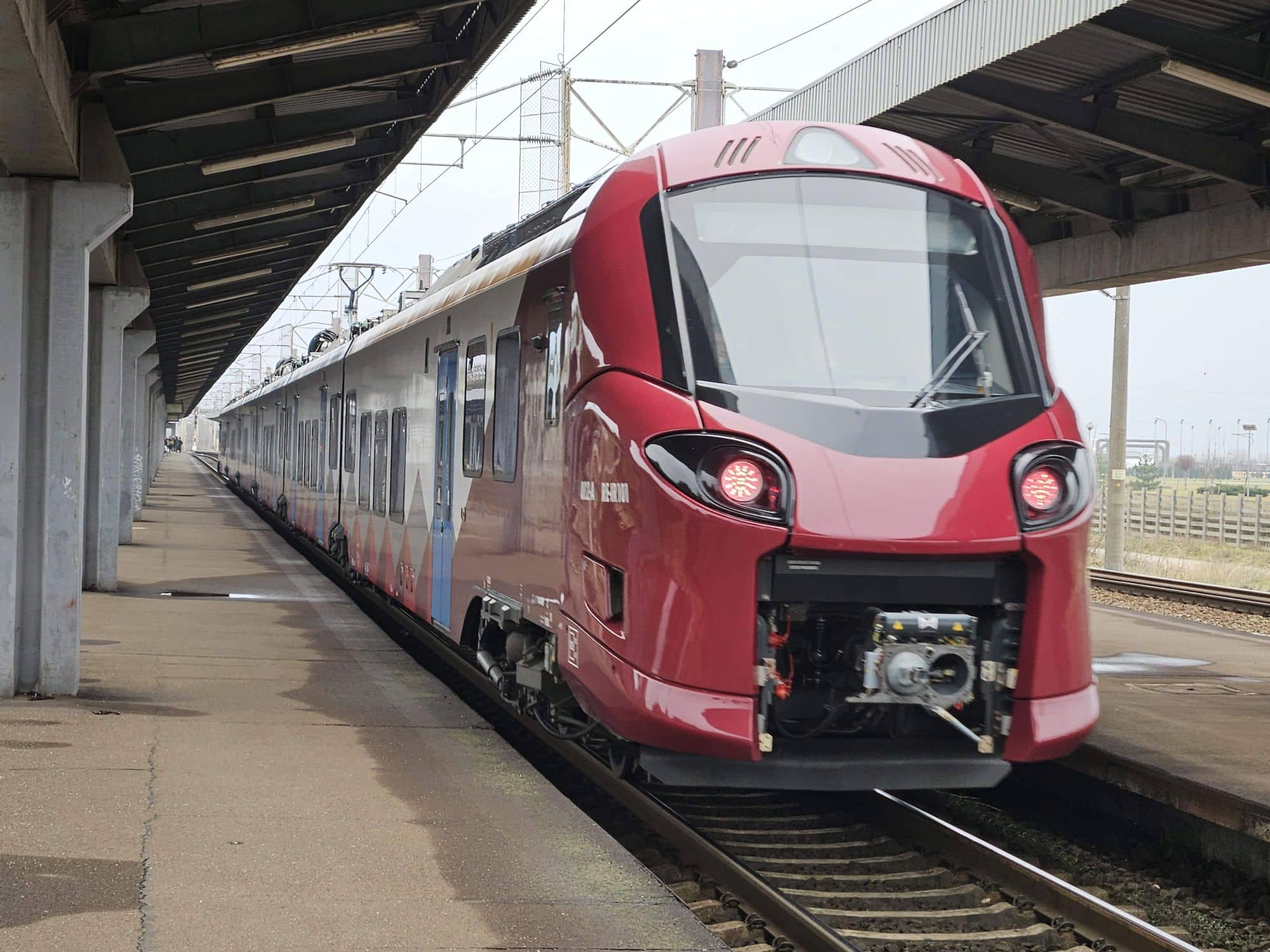 NewsPascani.com Pașcani, Târgu Frumos, Iași - De ce faimosul tren nou ...