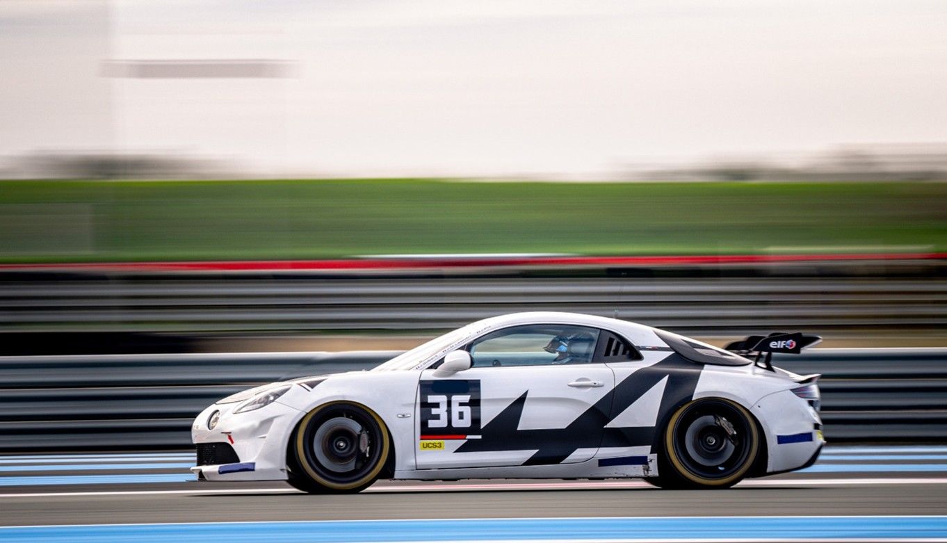 NewsPascani.com Pașcani, Târgu Frumos, Iași - Alpine A110 GT4+: model ...